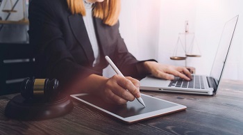 Legal Advice at Your Fingertips: How to Ask a Lawyer Online in Australia